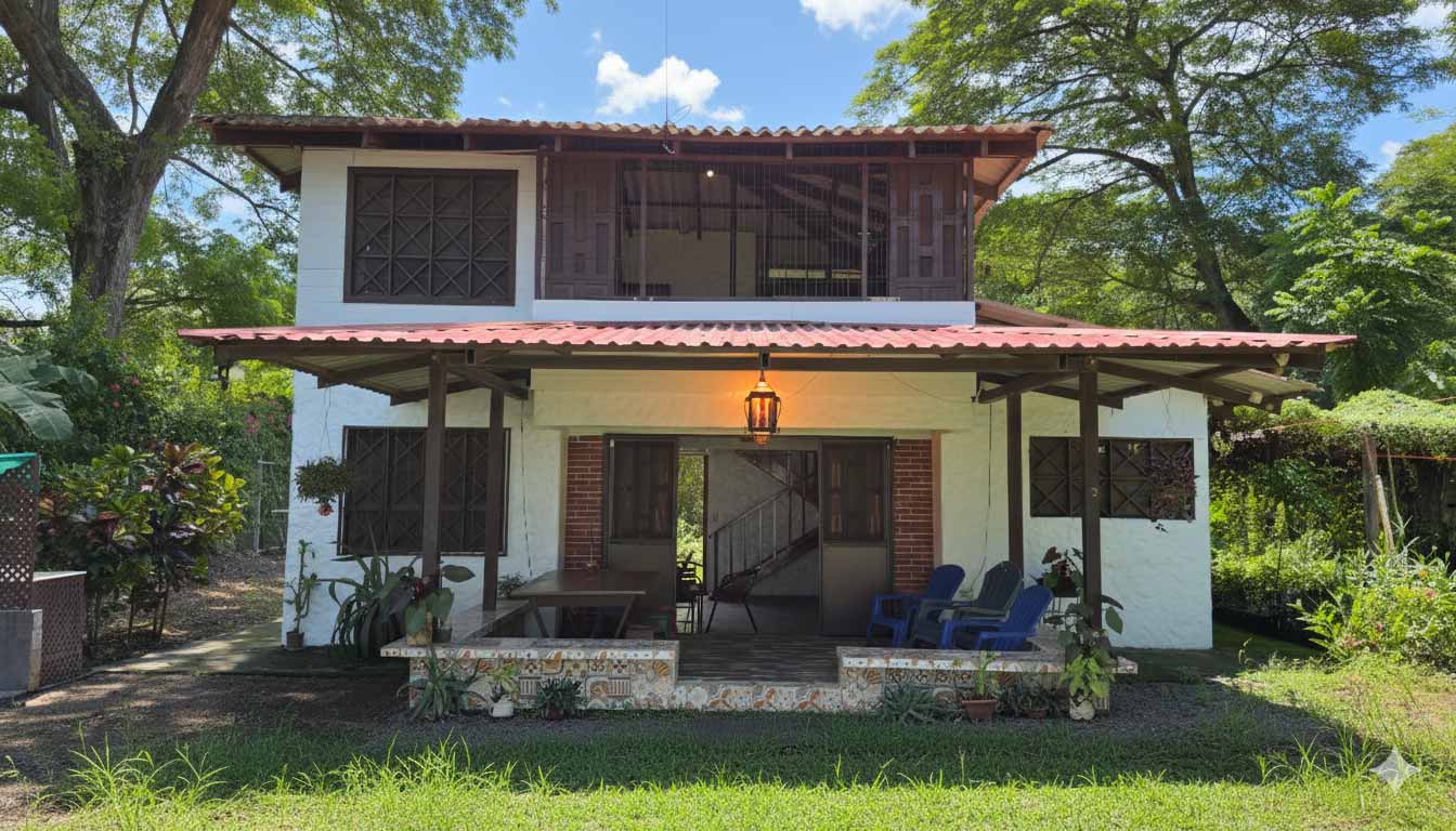 Beachfront Casa Aura Marina | Playas del Coco - Cámara Costarricense de ...